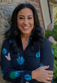 Danielle DeRosa, CBR | DIBIZ Digital Business Cards
