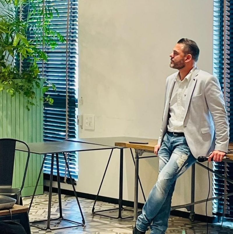 Asaf Bar | DIBIZ Digital Business Cards