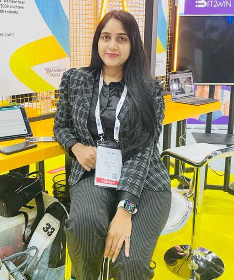 Shweta Parmar | DIBIZ Digital Business Cards