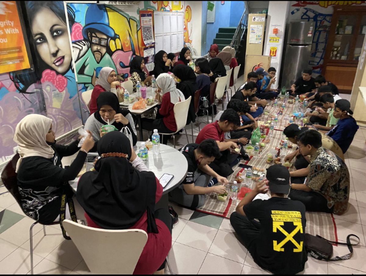 Fill Hearts, Fight Hunger: Ramadan Food Drive for Kids