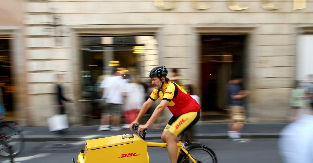 Help Fauzie raise money for DHL Yellow Charity Ride 2022