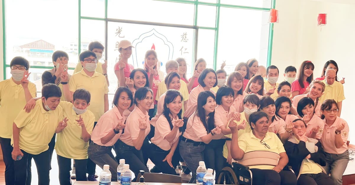 Mrs Singapore Chinatown Alison Lee for Metta home