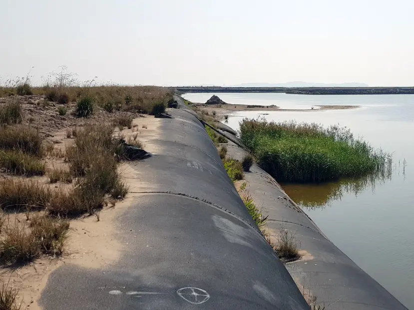 Ống địa kỹ thuật xác định kích thước lỗ ASTM D4751