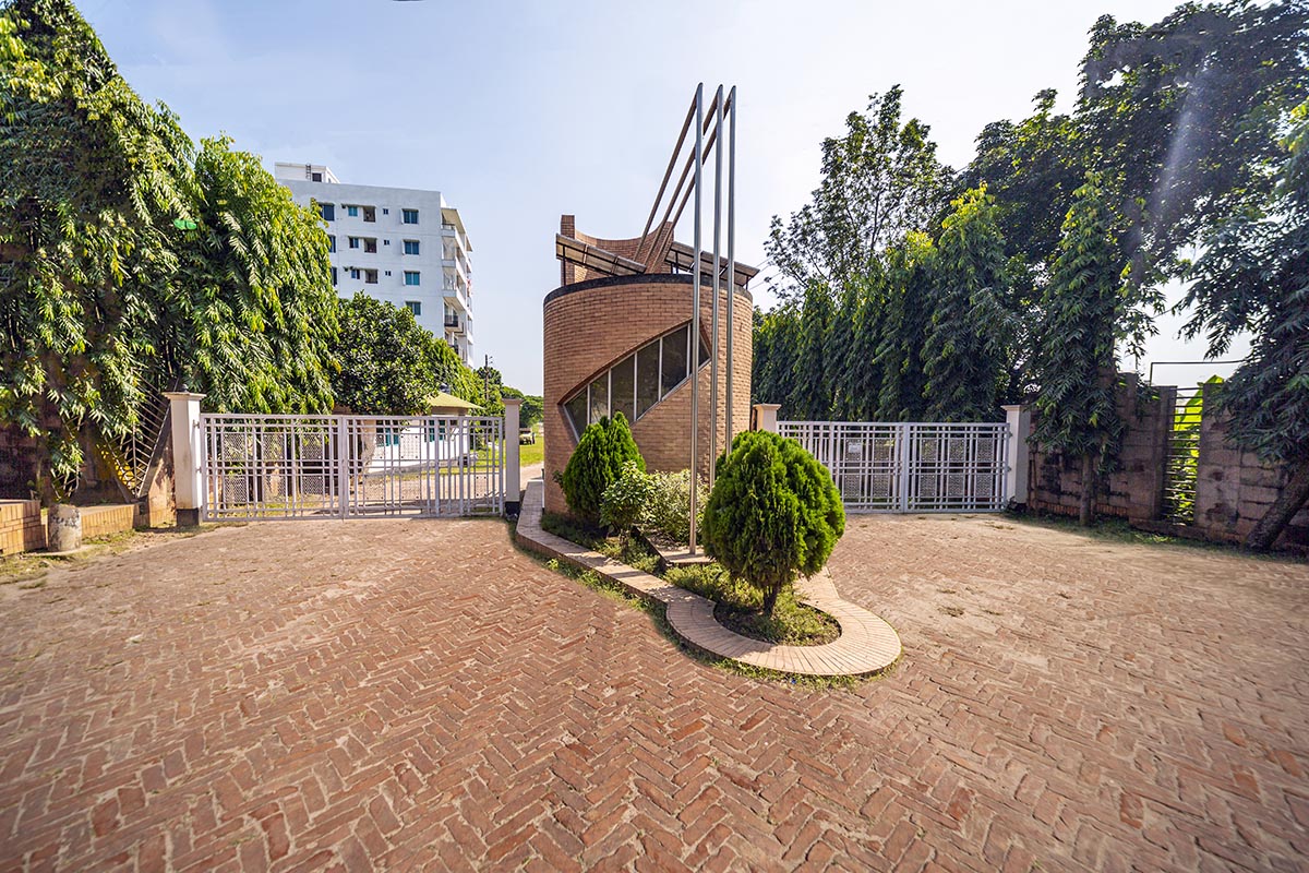 ASHULIA MODEL TOWN | Amin Mohammad Lands Development Ltd.