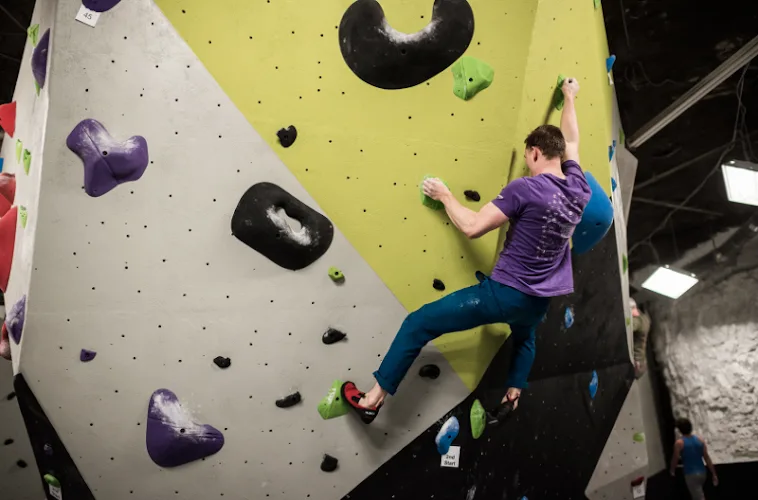 4.7★ RoKC | Kansas City Climbing Gym