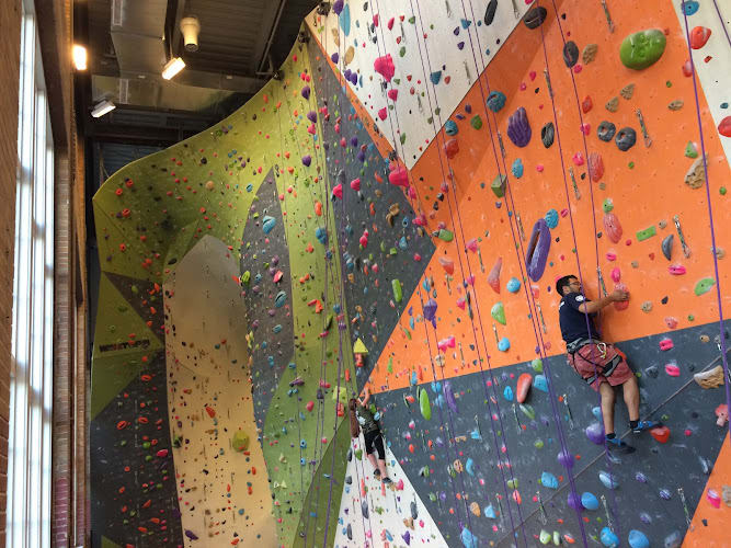 Climb So iLL at the Power Plant | St. Louis Climbing Gym