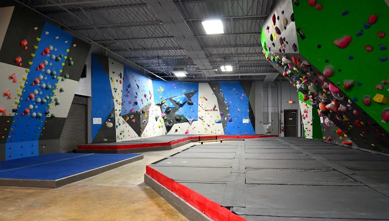 4.6★ Inner Peaks South End | Charlotte Climbing Gym