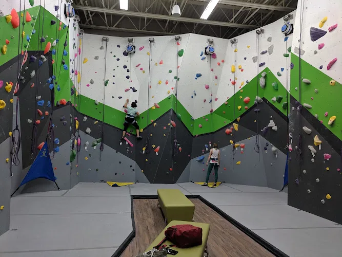 4.7★ Triangle Rock Club - Durham | Durham Climbing Gym