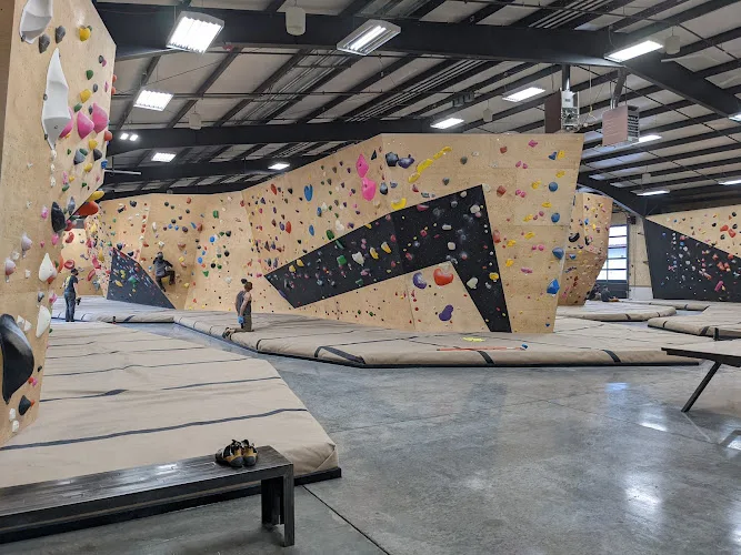 4.4★ The Circuit Bouldering Gym | Bend Climbing Gym