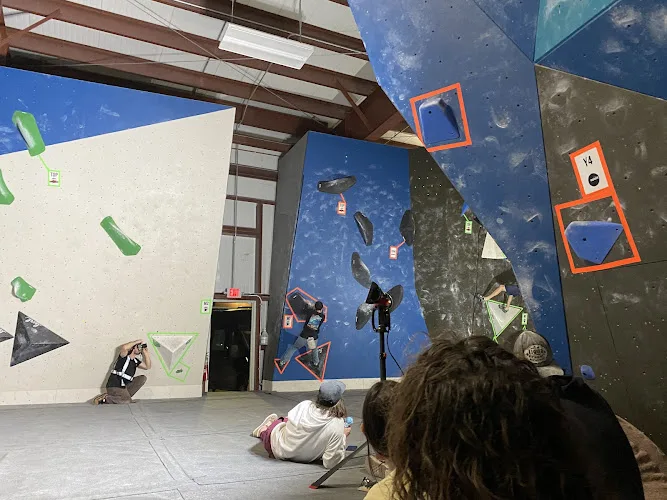 4.7★ The Spot Bouldering Gym | Golden Climbing Gym