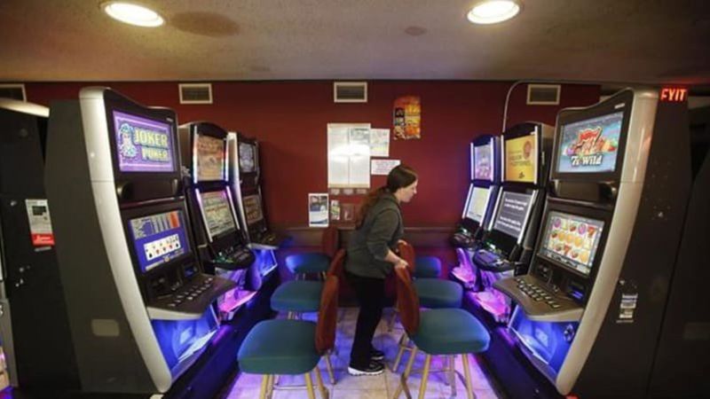 Video-lottery terminal class action cannot go ahead, Supreme Court says ...