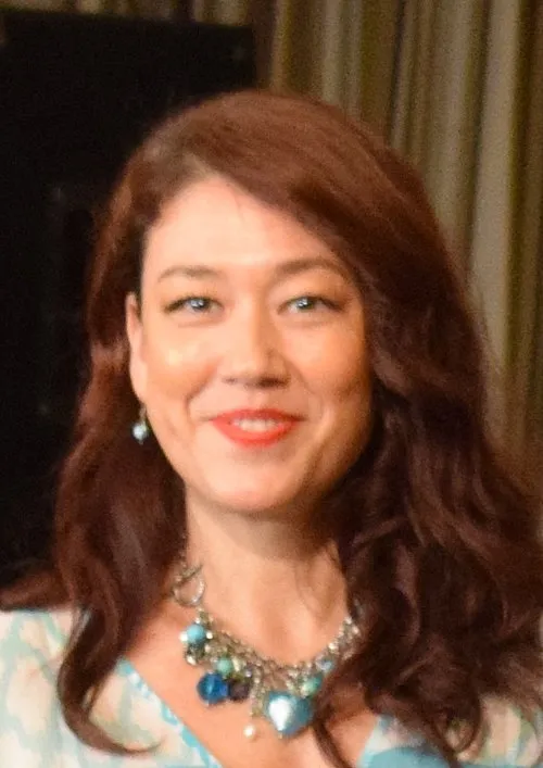 LiLiCo - 幅広い才能を持つ日本のタレントと映画コメンテーター