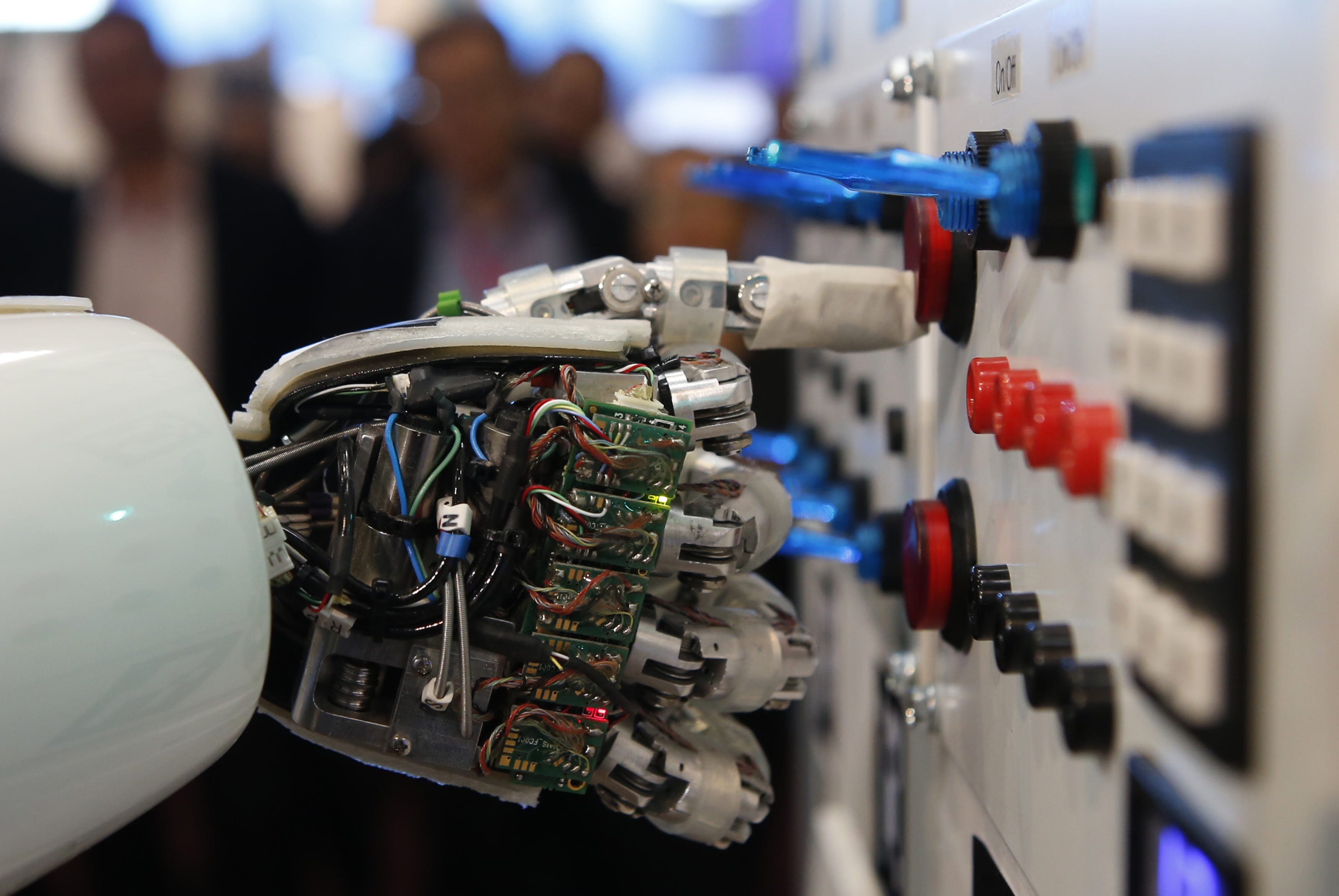 We Need a Drastic Rethink on Export Controls for AI | Council on ...