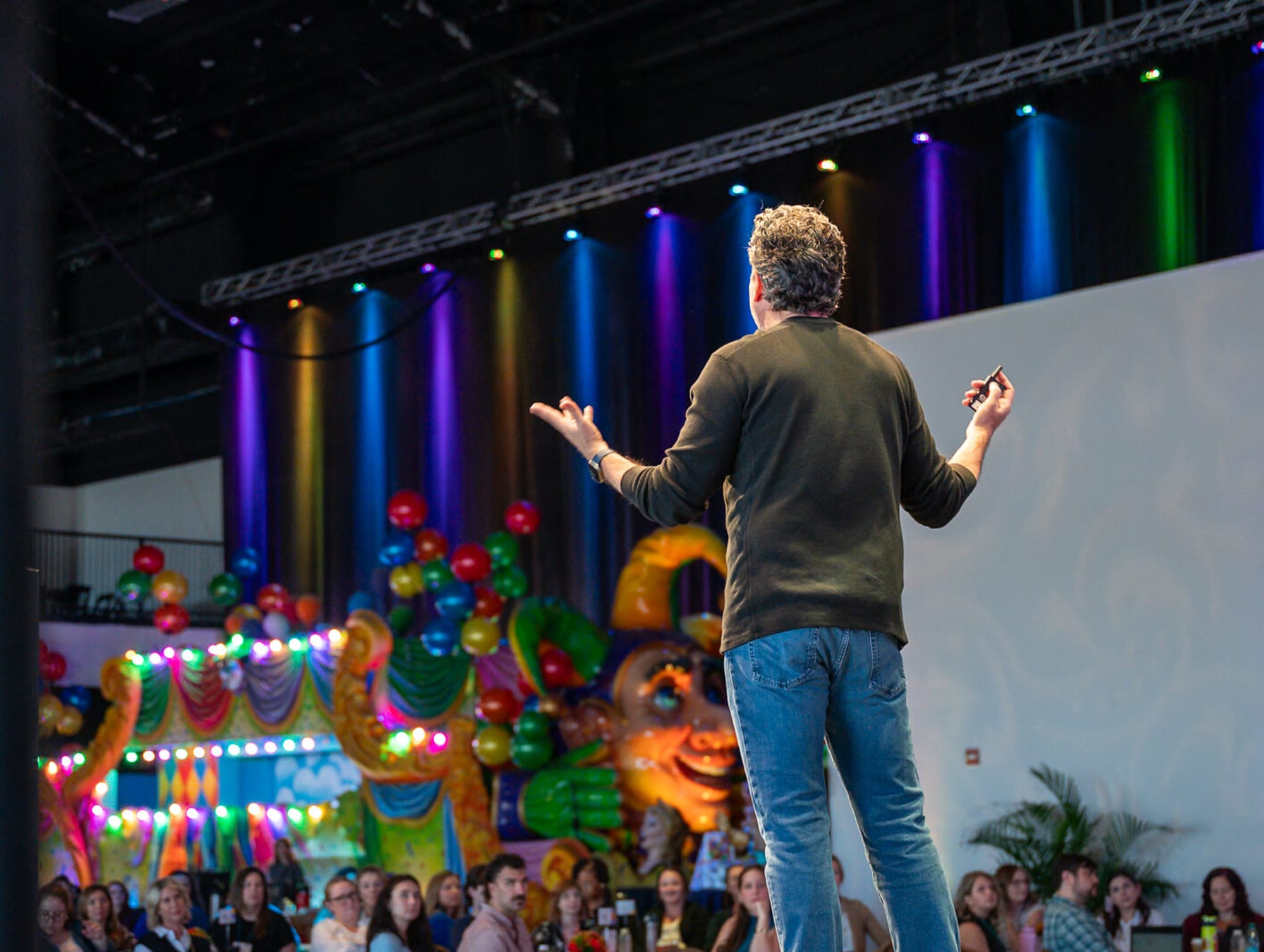 Speaker Prep Checklist: From Tech Test to Stage-Ready | Swoogo