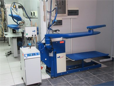 VEIT CR2 ironing table with boiler | Cleaners Compare