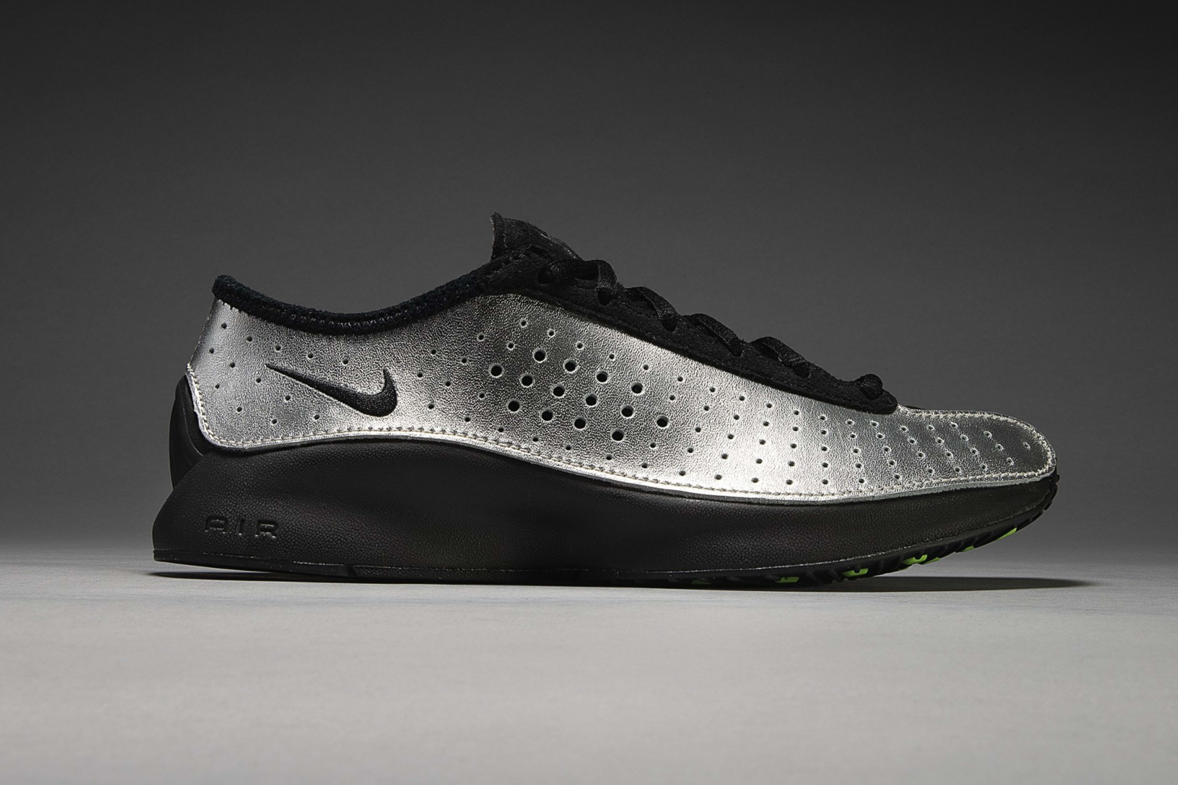 Air shoes sports store