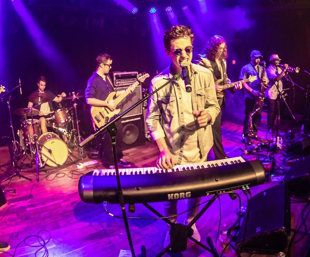 Book Hedonistas on BeatGig · Thousands of Artists at Your Fingertips