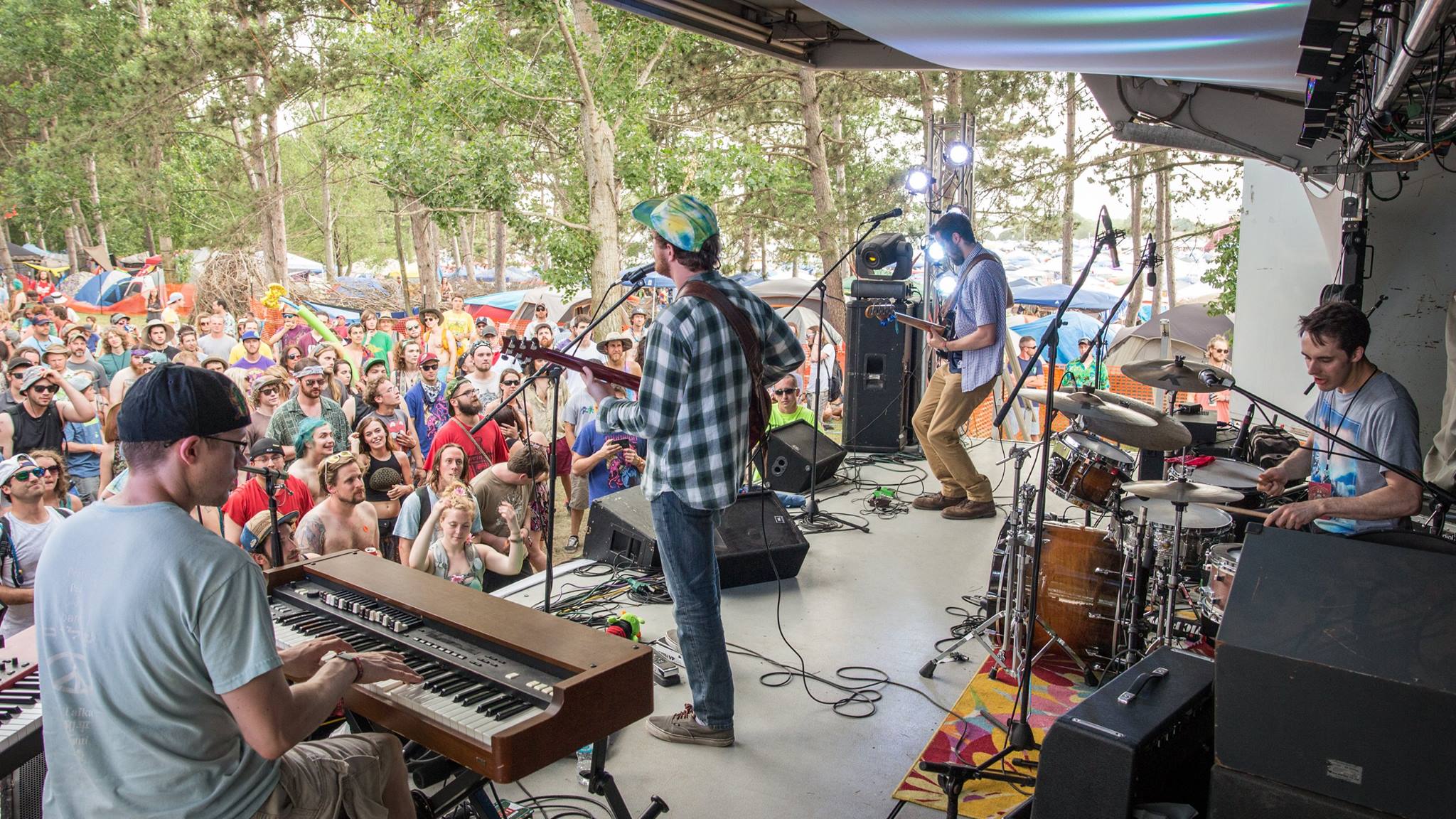 Book Mungion on BeatGig · Thousands of Artists at Your Fingertips