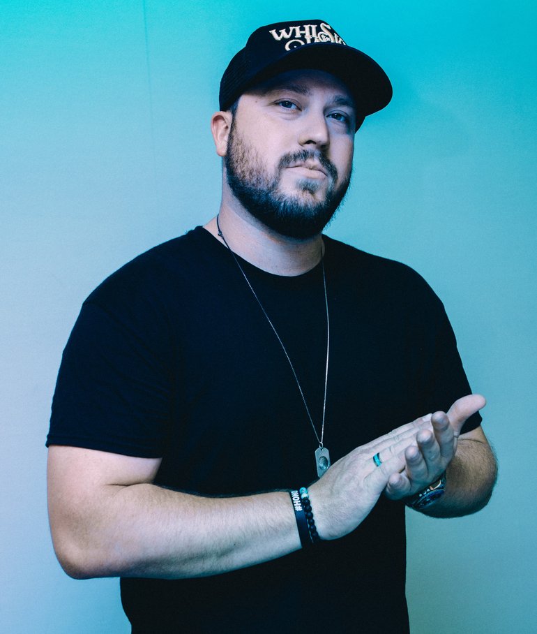 Book Mitchell Tenpenny on BeatGig · Thousands of Artists at Your Fingertips