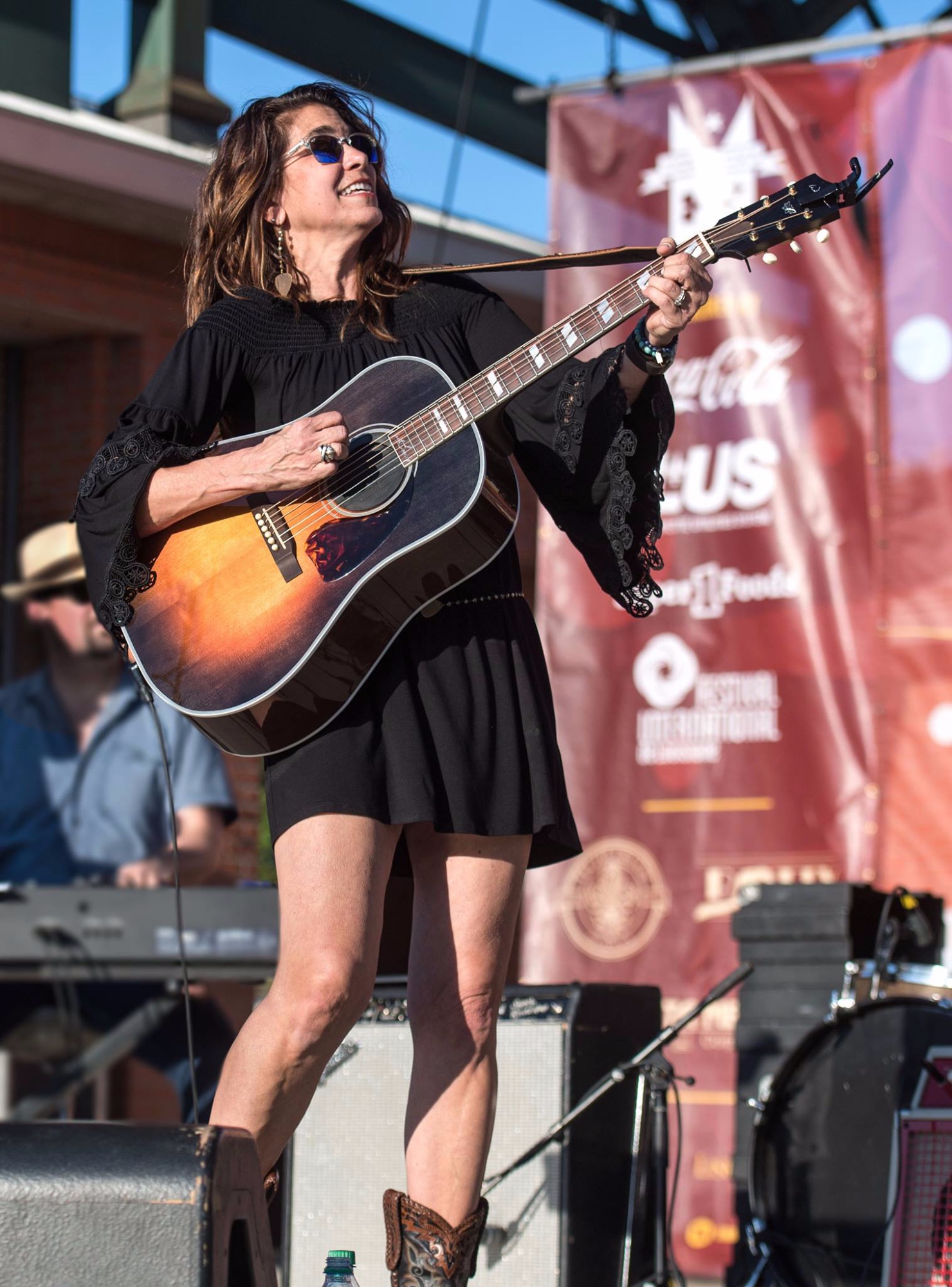 Book Yvette Landry on BeatGig · Thousands of Artists at Your Fingertips