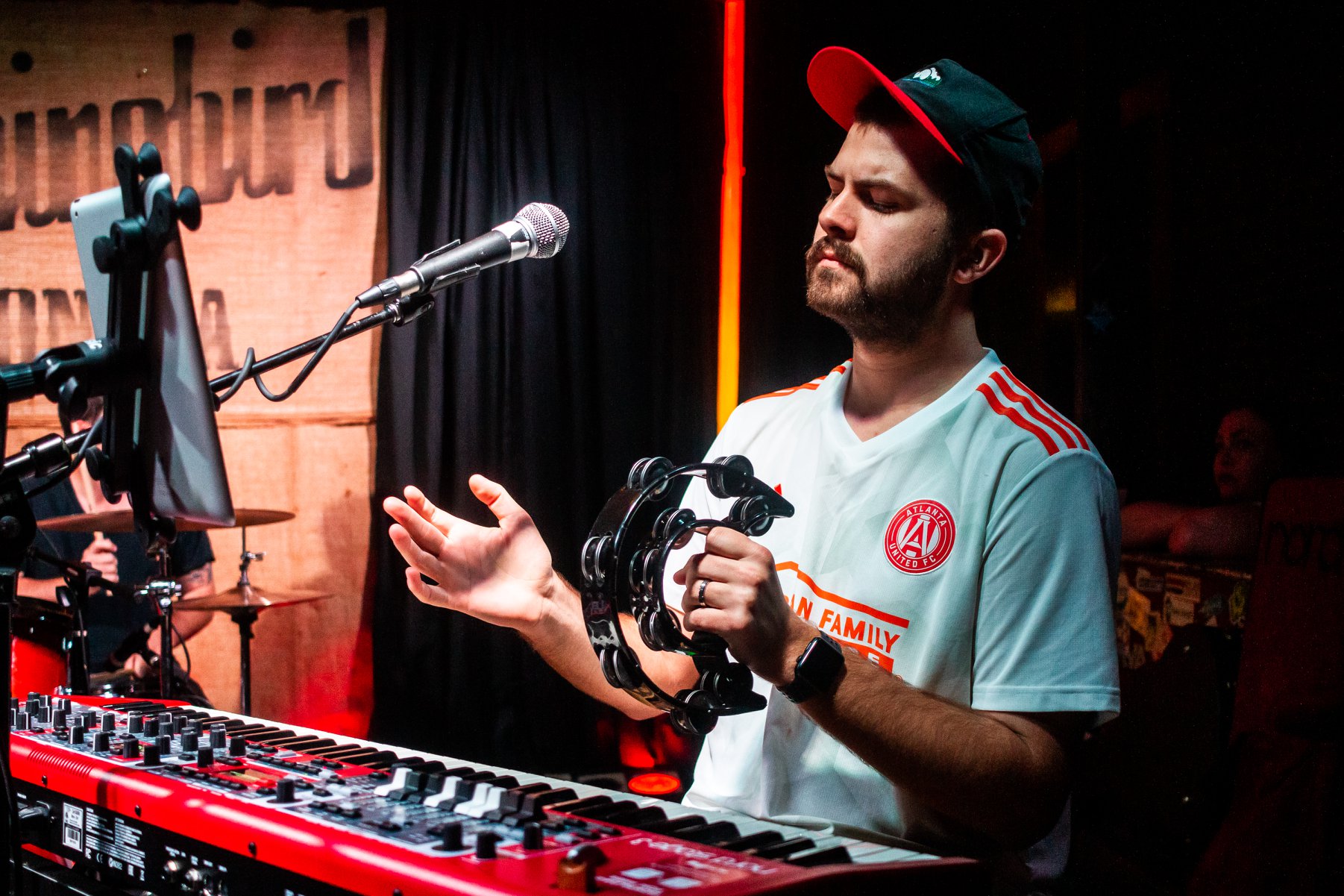 Book David Dingess on BeatGig · Thousands of Artists at Your Fingertips