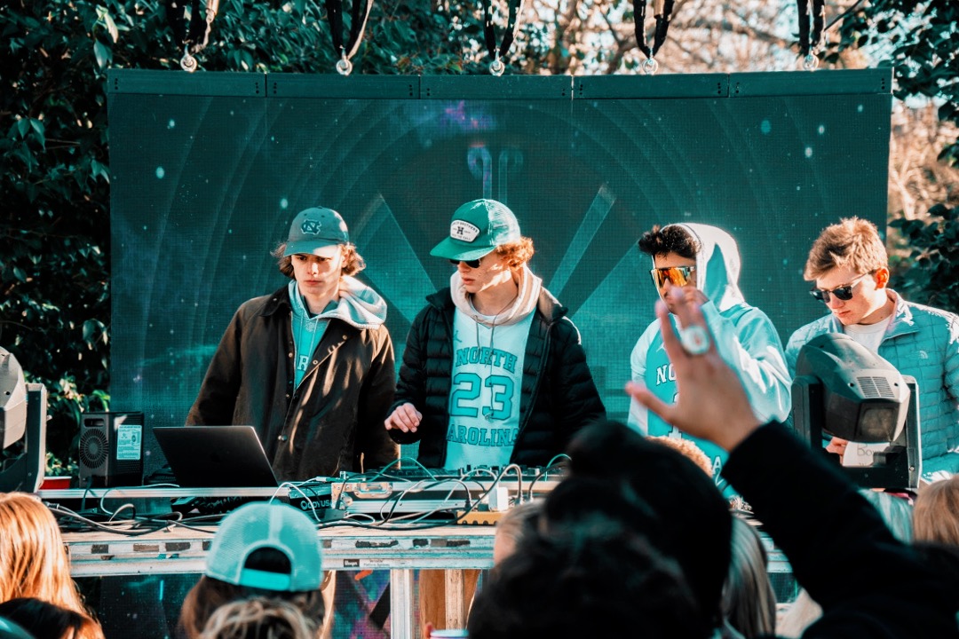 Book Who's Who on BeatGig · Thousands of Artists at Your Fingertips