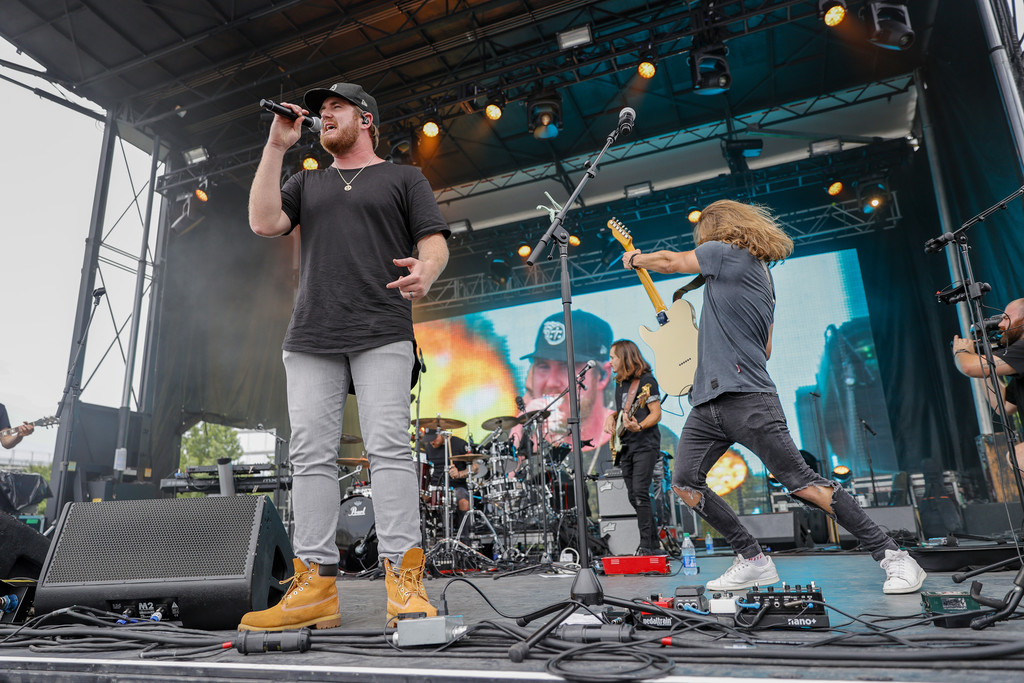 Book Drew Green on BeatGig · Thousands of Artists at Your Fingertips