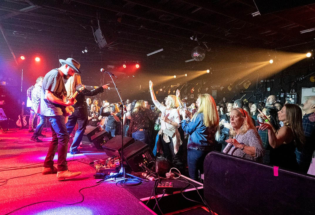 Book The 7th Realm on BeatGig · Thousands of Artists at Your Fingertips