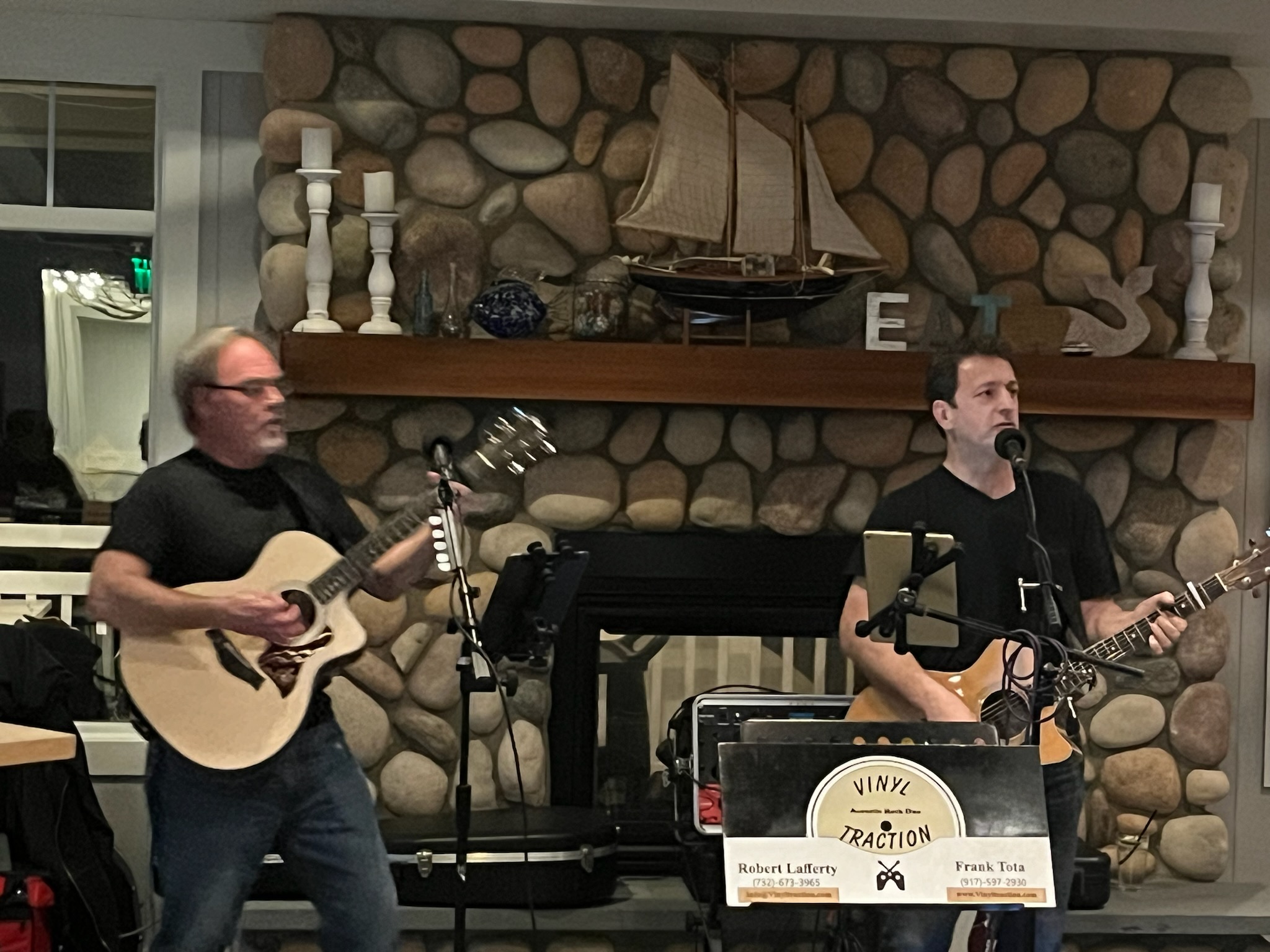 Book Vinyl Traction on BeatGig · Thousands of Artists at Your Fingertips