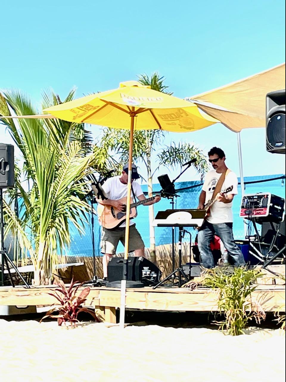 Book Vinyl Traction on BeatGig · Thousands of Artists at Your Fingertips