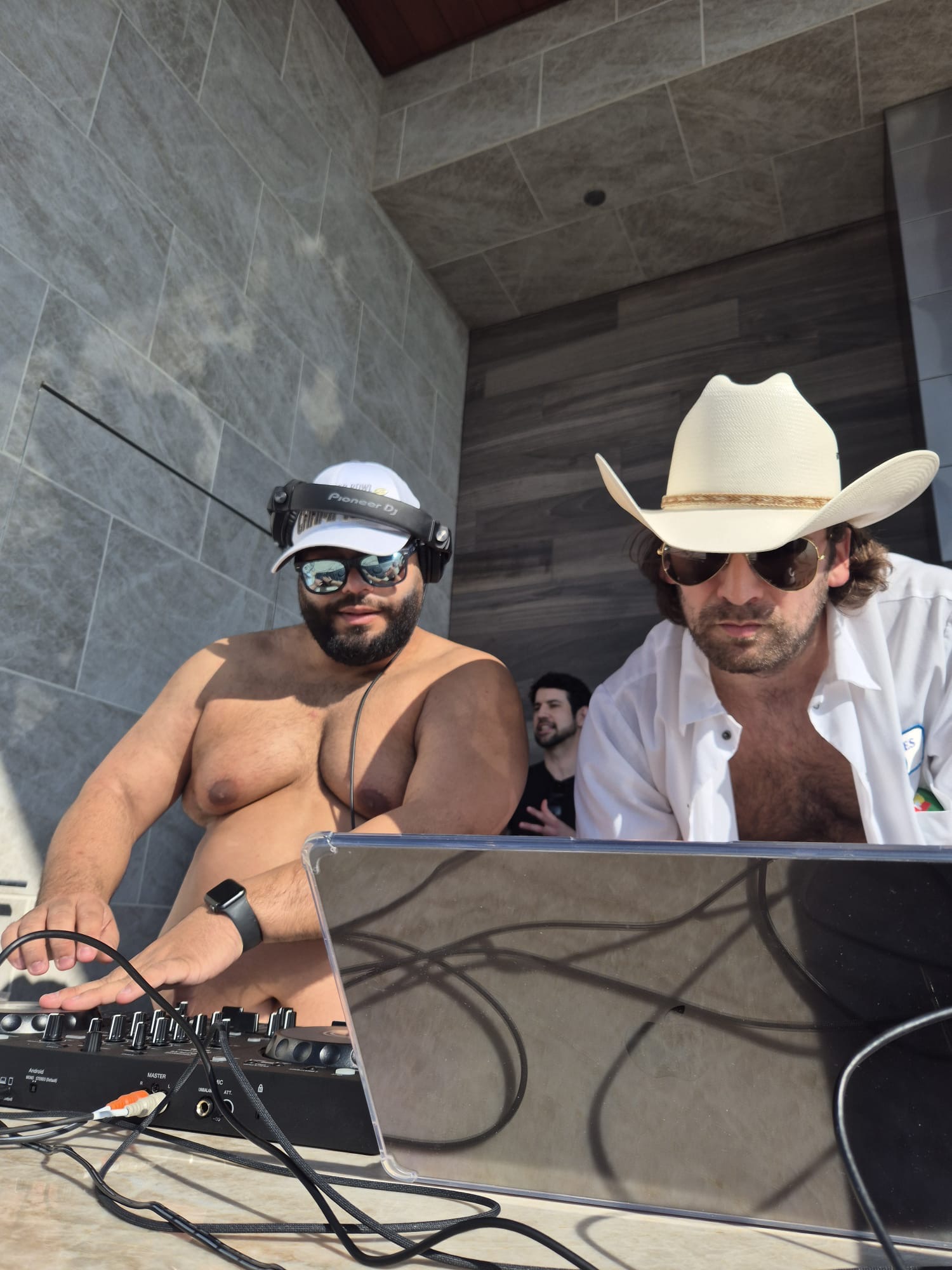 Book DJ Chunk Bros on Dusk · Thousands of Artists at Your Fingertips