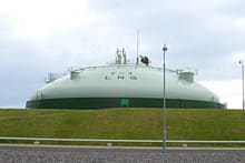 Compact, Well-designed LNG Terminal Ensures Stable Supply of Utility ...