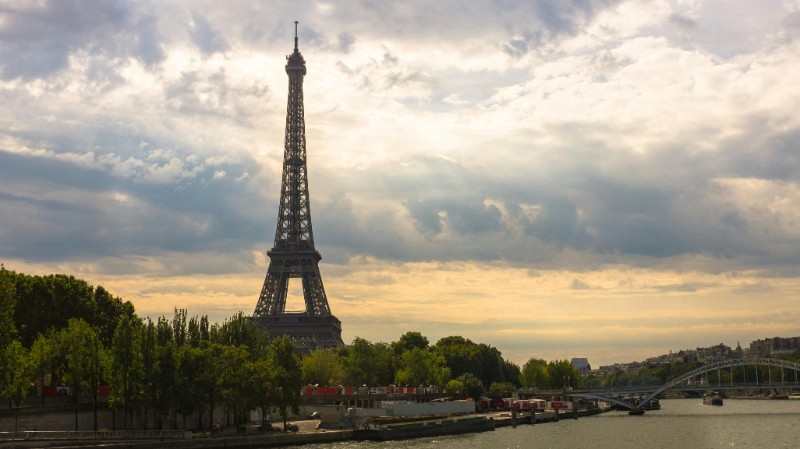 Wonder 9 Eiffel Tower: France's Iconic Iron Lady & Must-See World ...