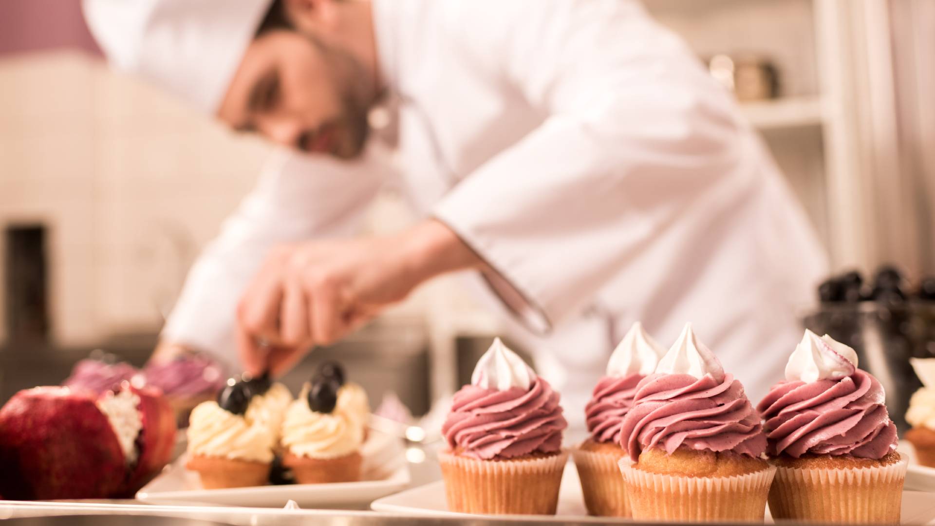 Becoming a pastry chef: the importance of solid training - Journal