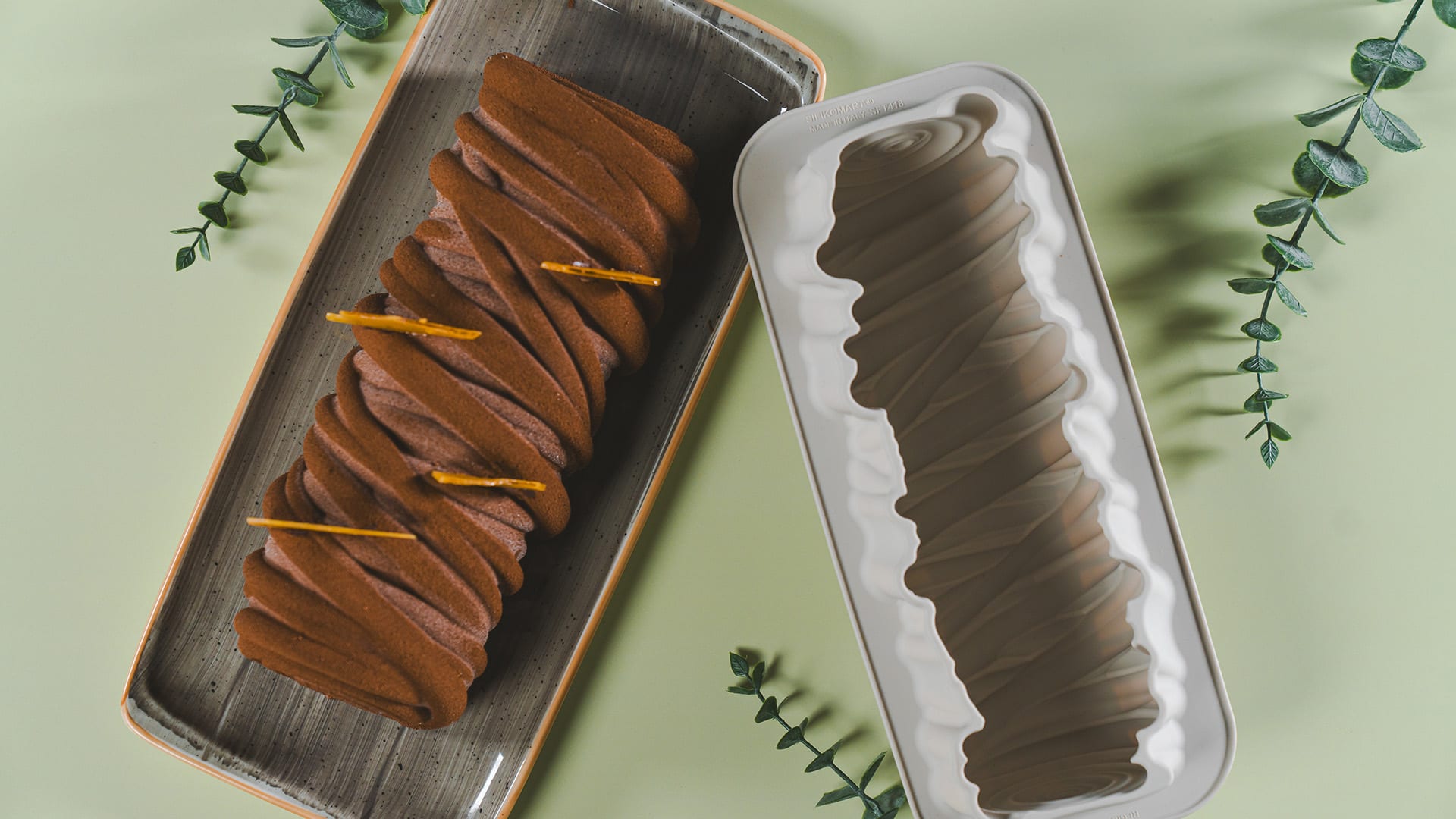 Dark chocolate delight with caramel and vanilla - Journal