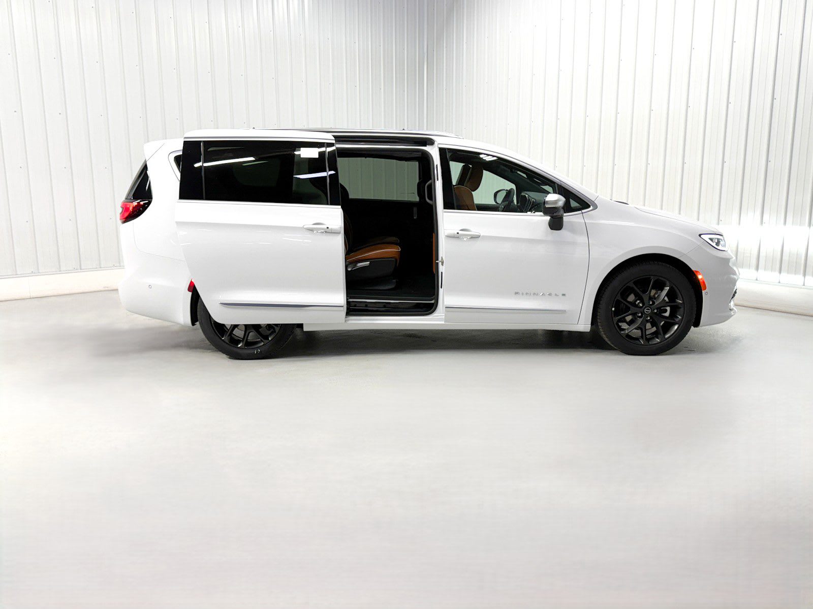 New 2025 Chrysler Pacifica Wheelchair Van For Sale | #401578 | Rollx Vans