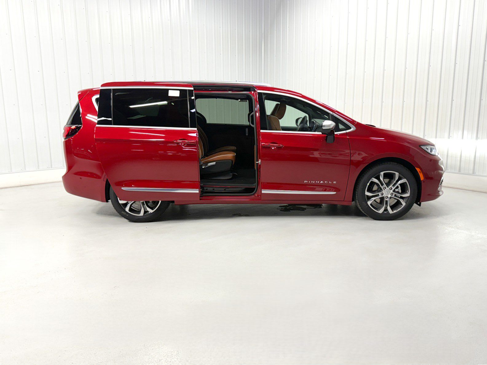 New 2025 Chrysler Pacifica Wheelchair Van For Sale | #401668 | Rollx Vans