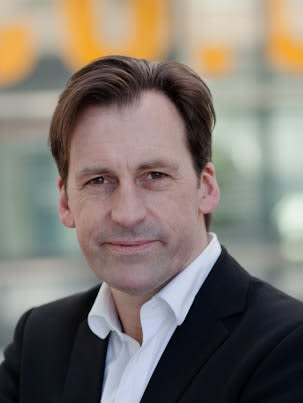 Dr. Markus Blume, Fachzahnarzt für Oralchirurgie in Brühl