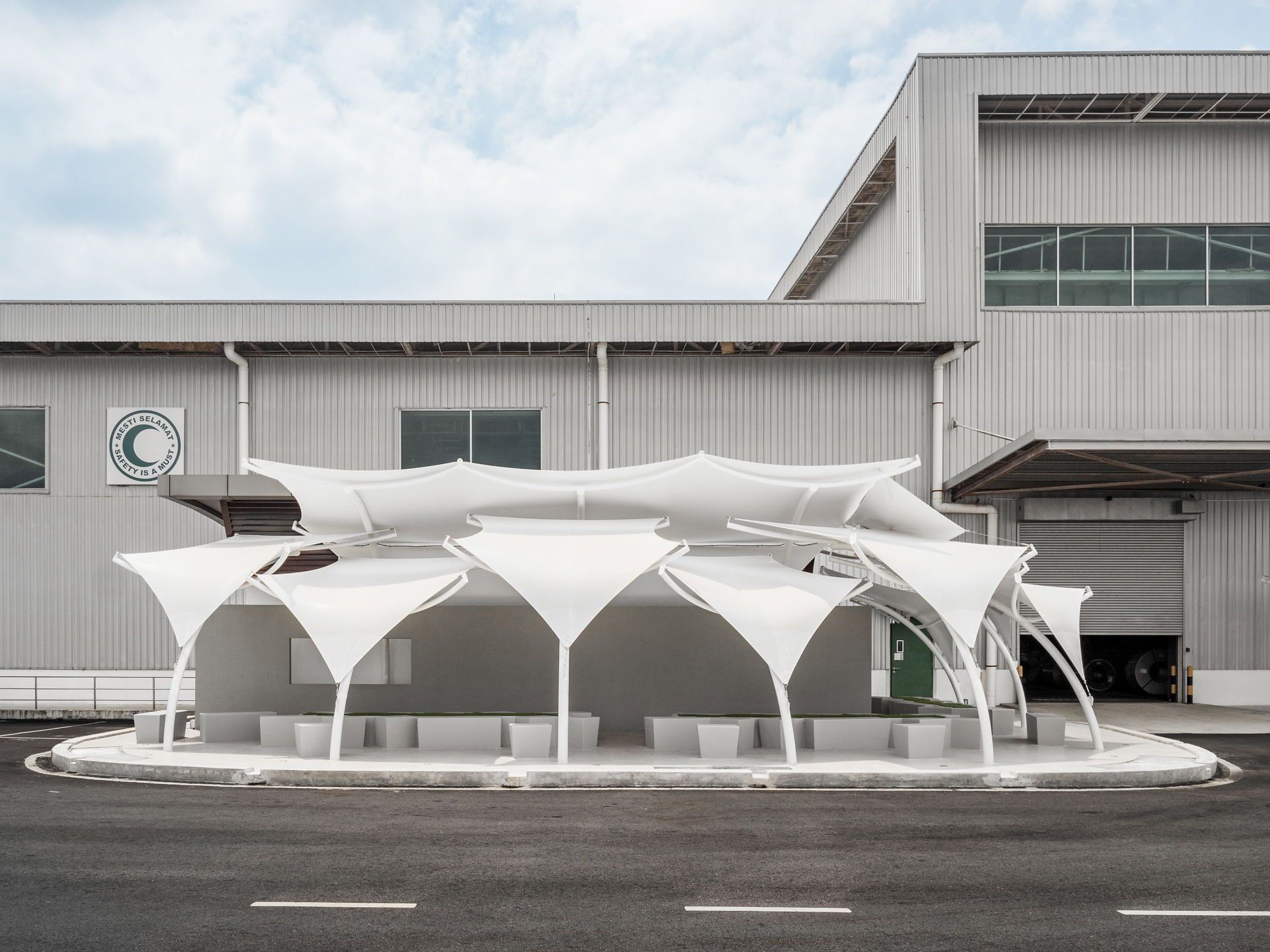 AOI Ingress Technologies - Corporate Interior Design Project | SUA ...