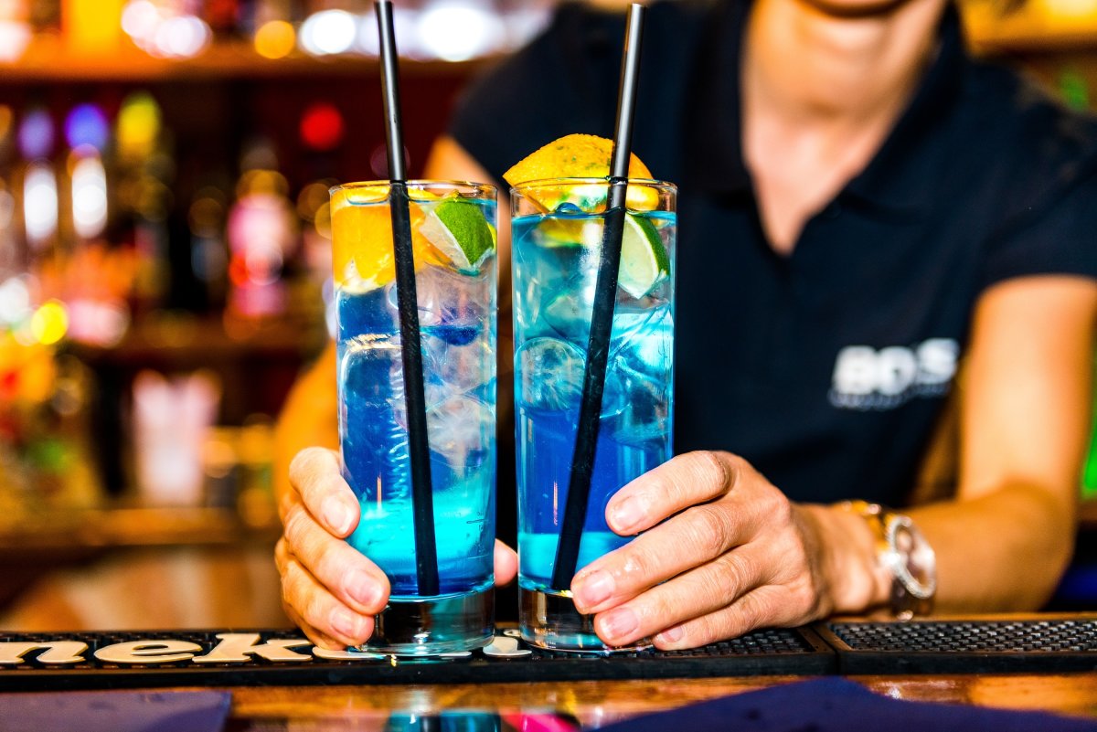 The House Article | It's the final straw for waste plastic in bars ...
