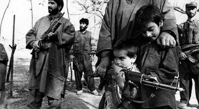 Kashmiri Pandit Exodus: A Deep Dive Into The 1990 Crisis