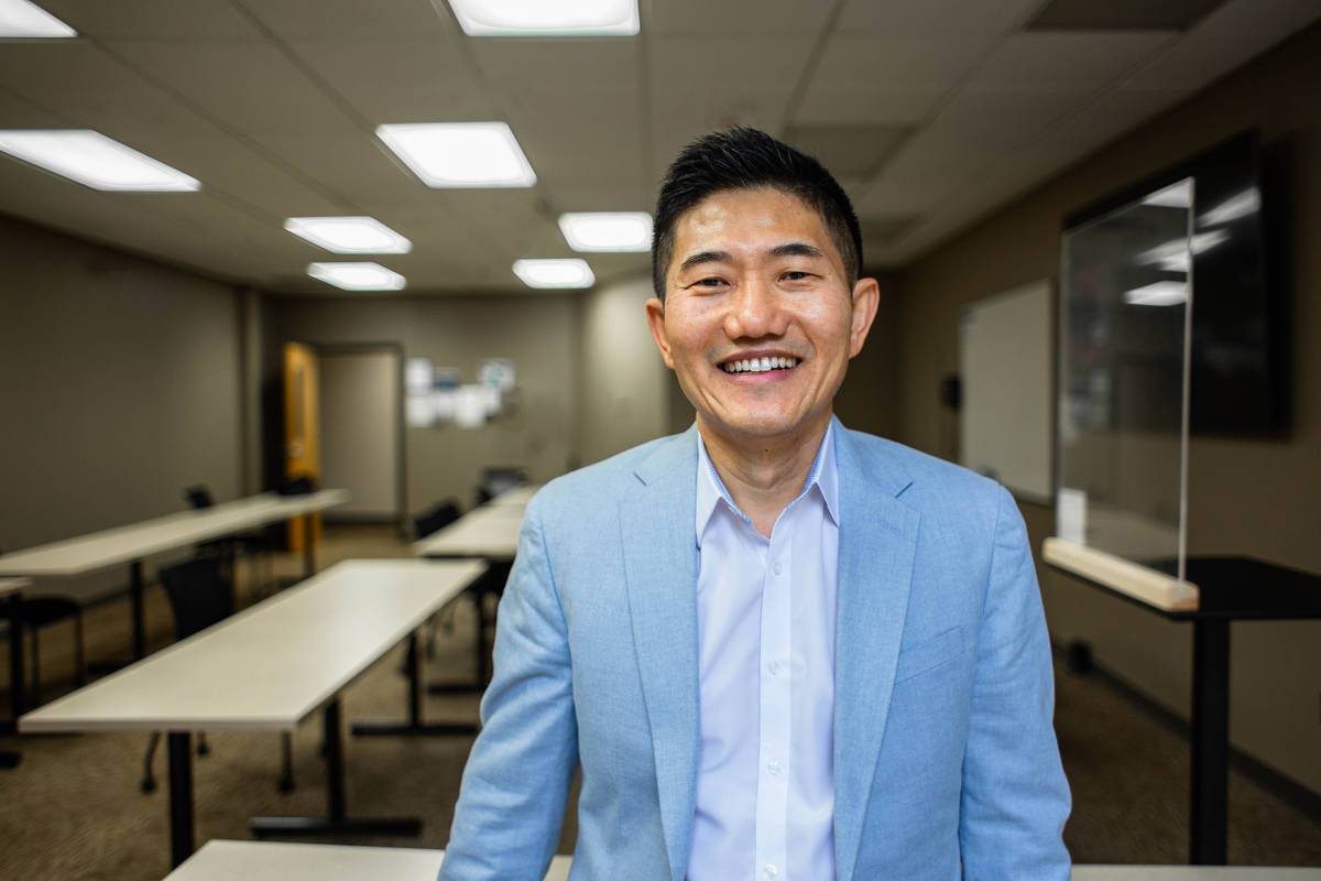 Professor Snapshot: Jonathan Kim - TIU Newsroom