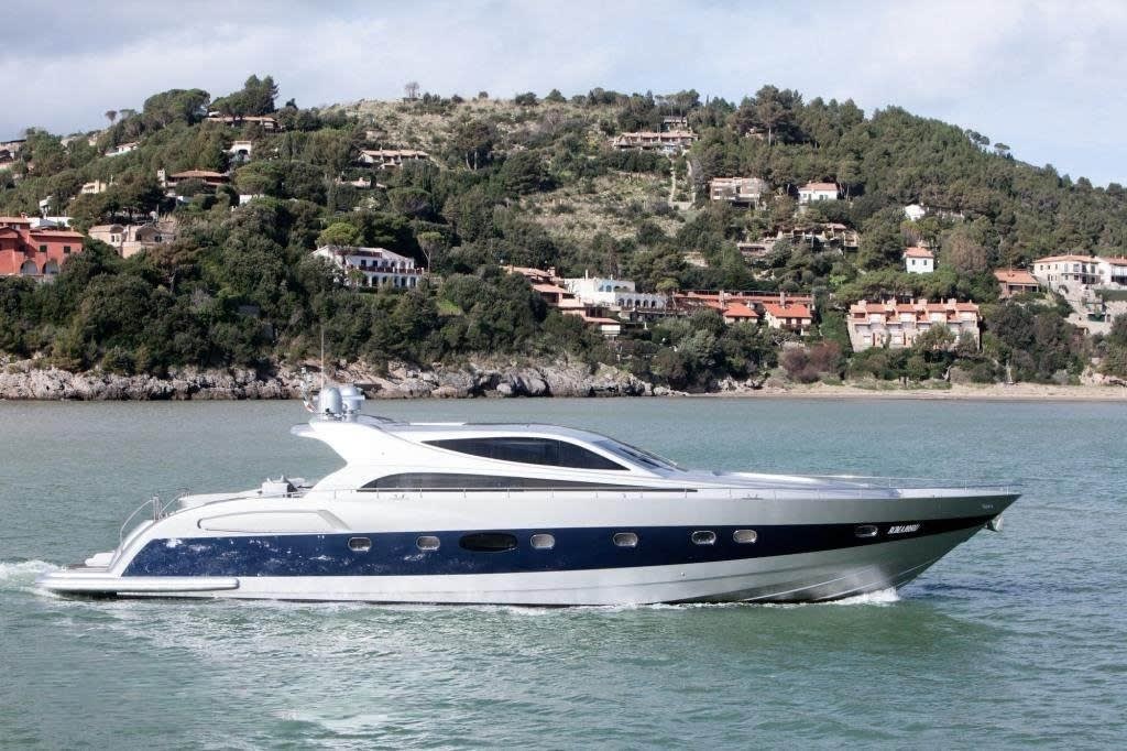 Tiuna Luxury Motor Yacht for Charter