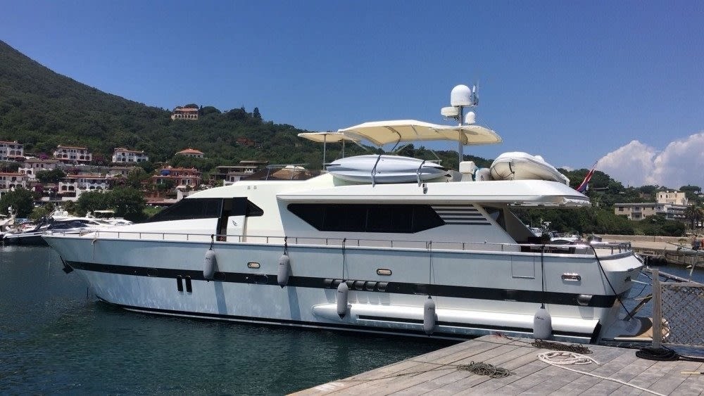 Narin Luxury Motor Yacht for Charter