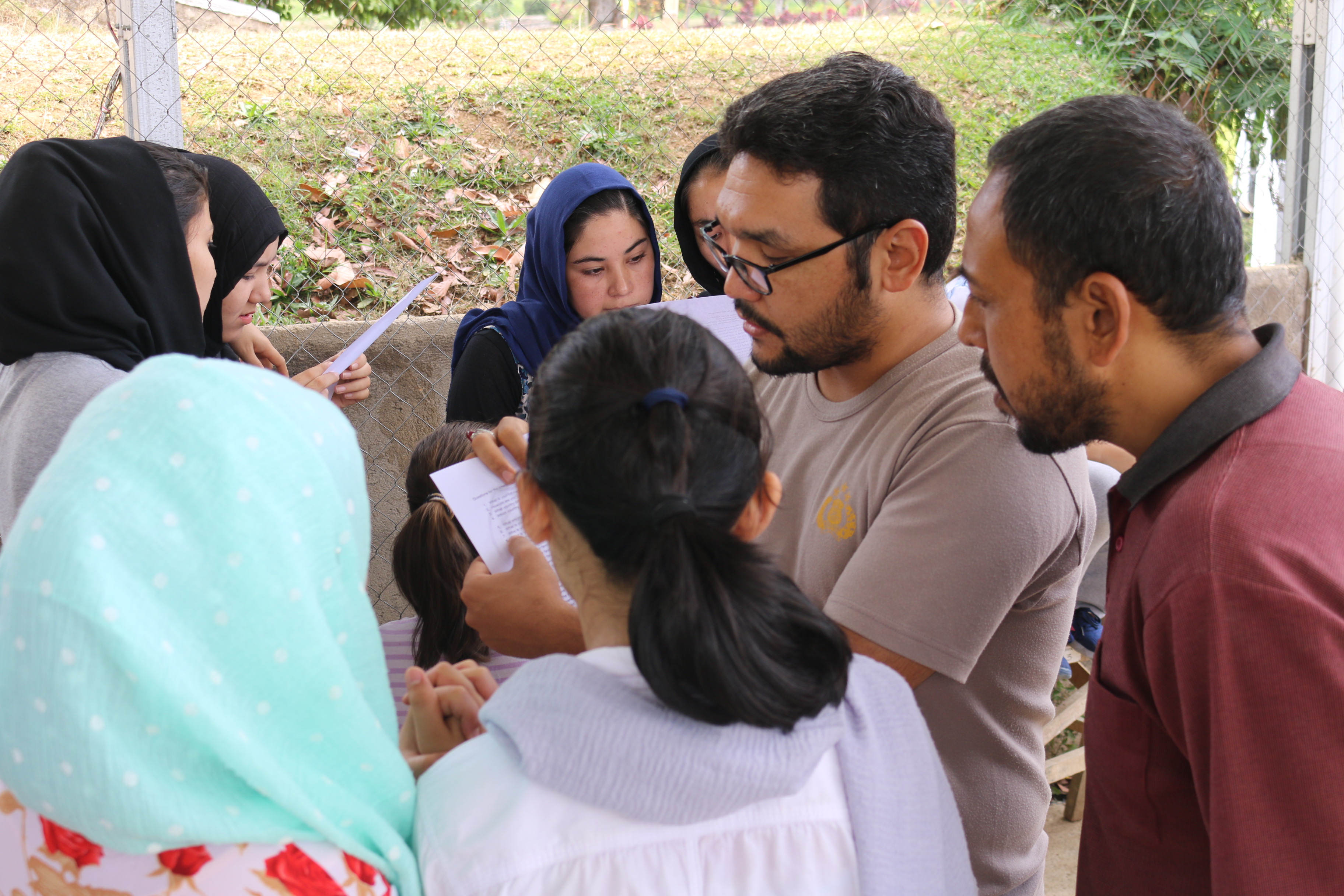 Home - Refugee Learning Nest | helping refugees with education