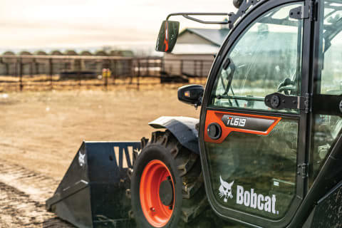 Telehandlers (Telescopic Handlers) - Bobcat Company