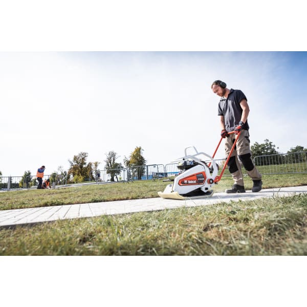 Forward Plates – Bobcat Company Europe