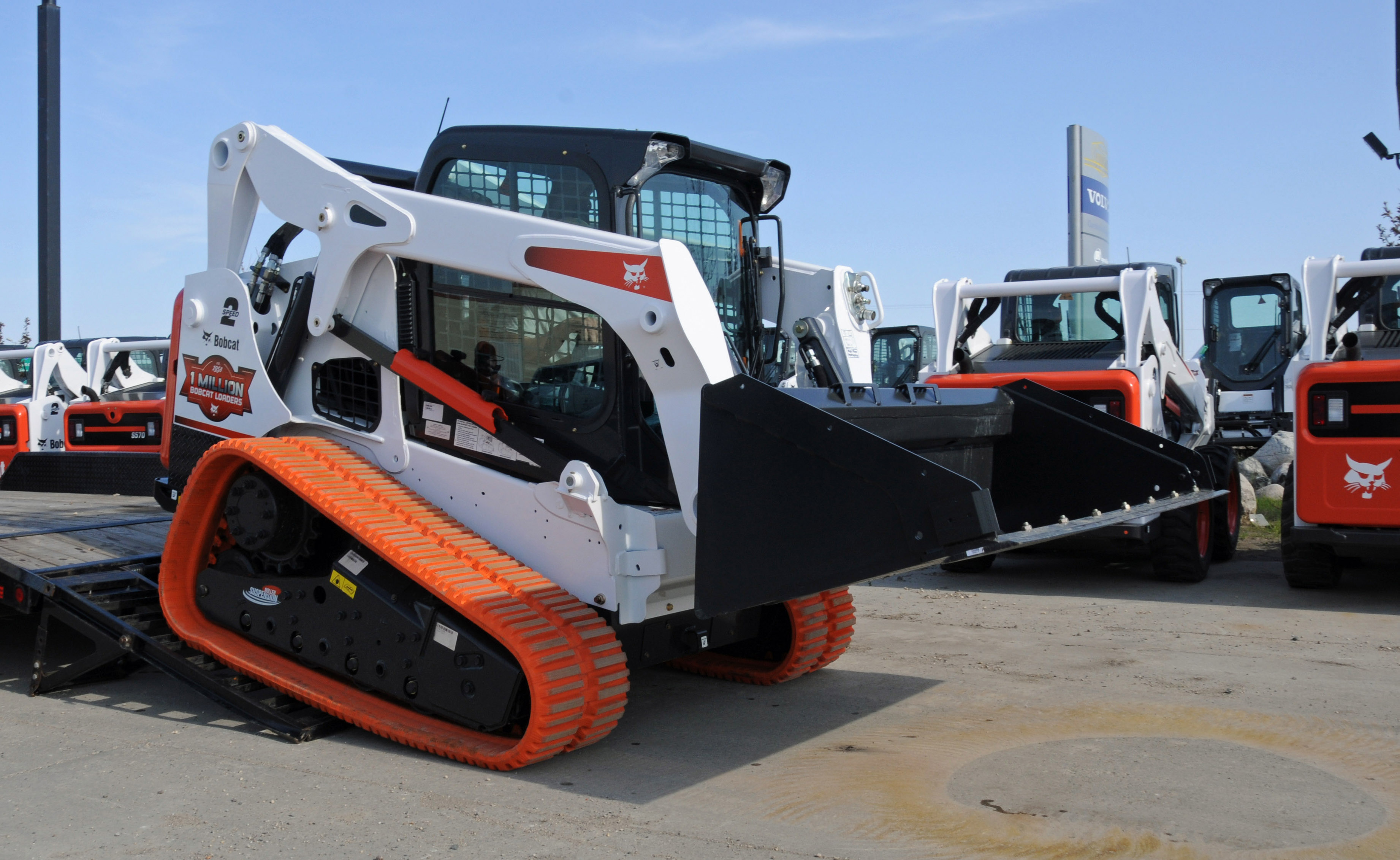 Transporting Your Compact Loader - Bobcat Company