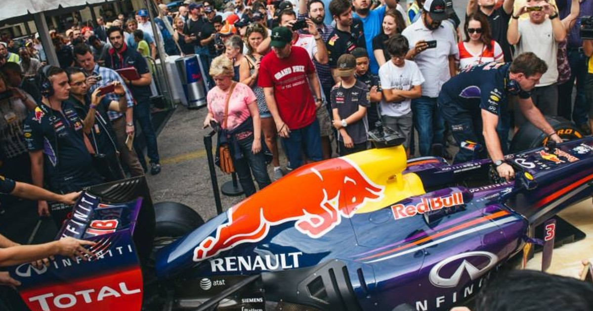 How To Get The Most Out Of F1 Weekend 2015: Fan...