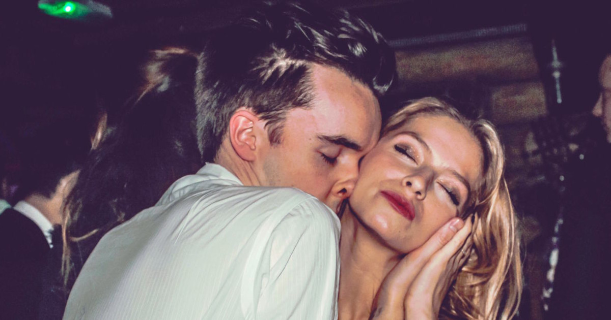 Join NYC's Invite-Only Dating Club: Social Conc...